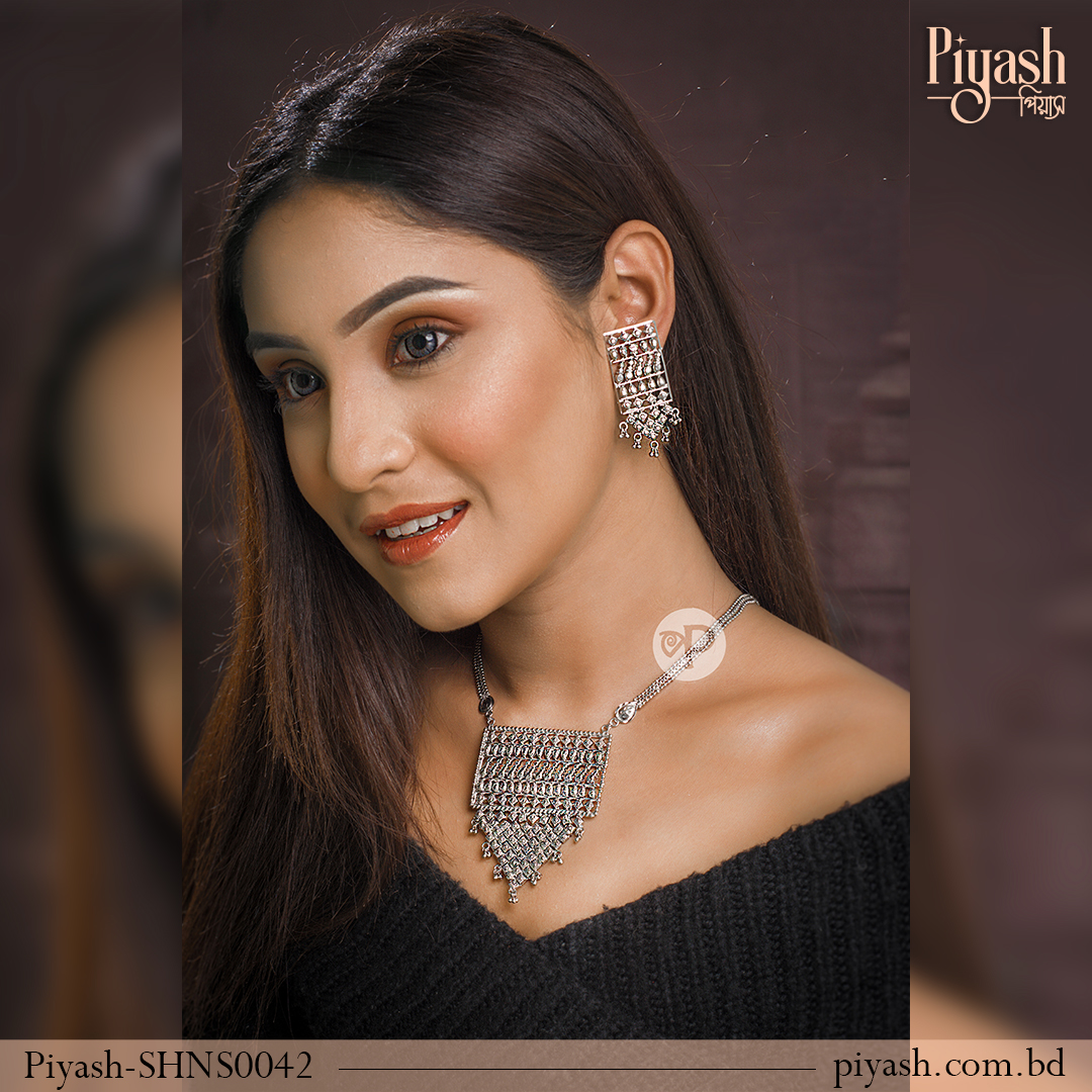 Elegant Cascade Short Necklace Set – Piyash – পিয়াস